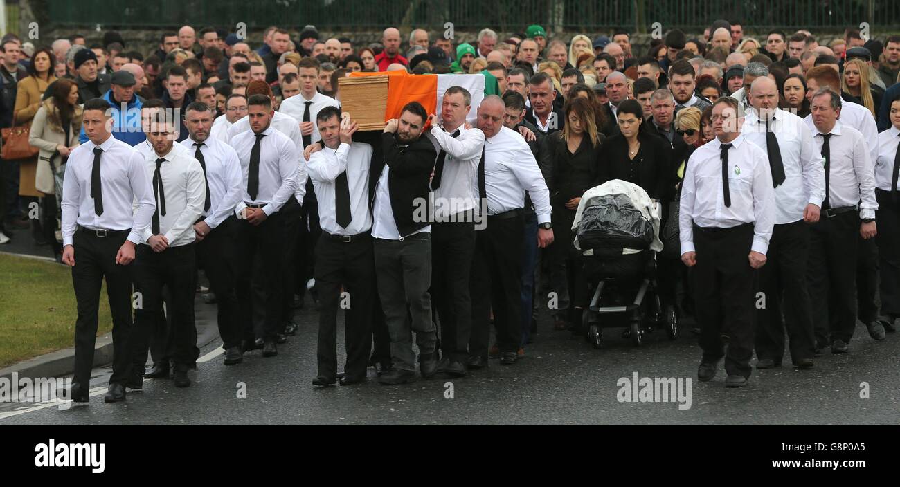 The coffin of dissident republican Vincent Ryan is carried into The ...
