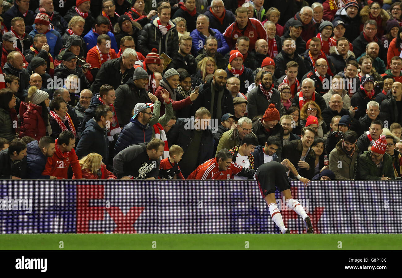 Football hoardings hi-res stock photography and images - Alamy