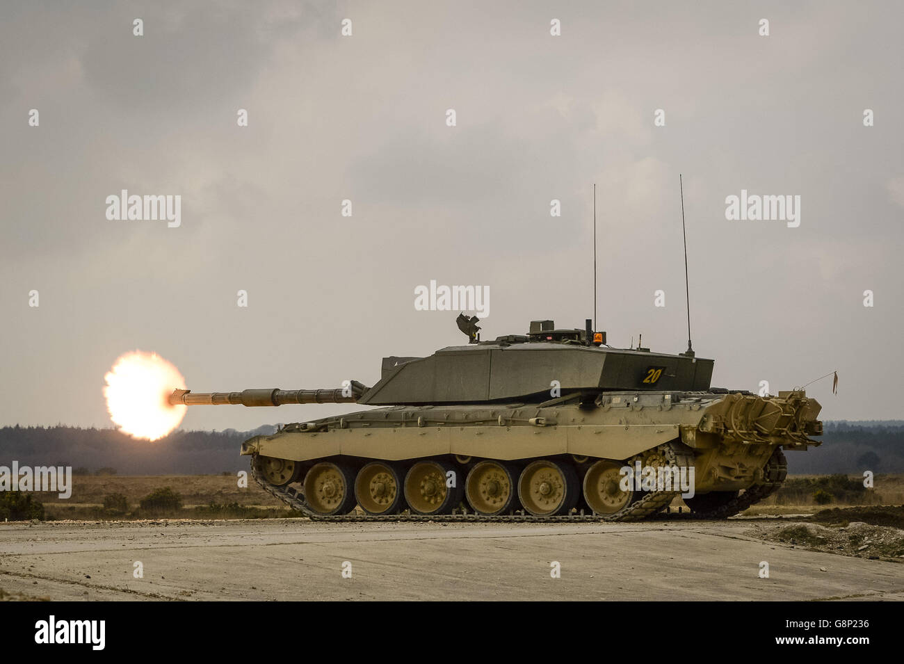 Live fire training exercise Stock Photo - Alamy