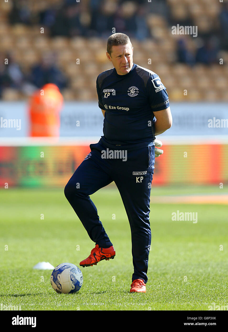 Birmingham city goalkeeping coach kevin poole hi-res stock photography ...