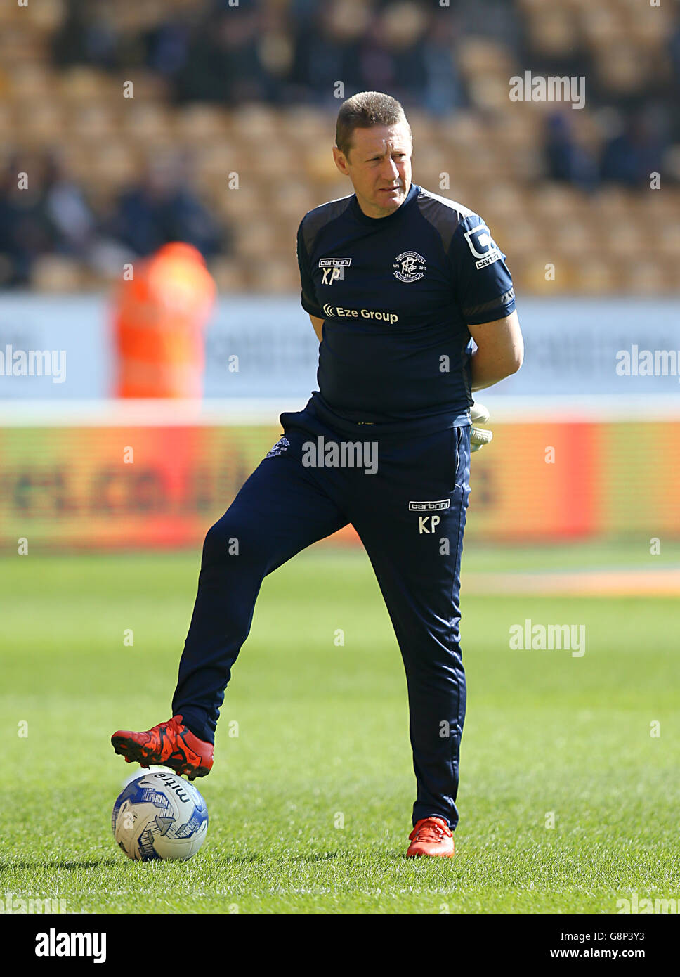 Birmingham city goalkeeping coach kevin poole hi-res stock photography ...