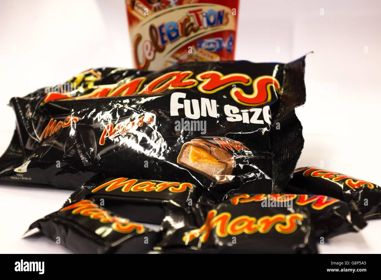 Giant size pack hi-res stock photography and images - Alamy