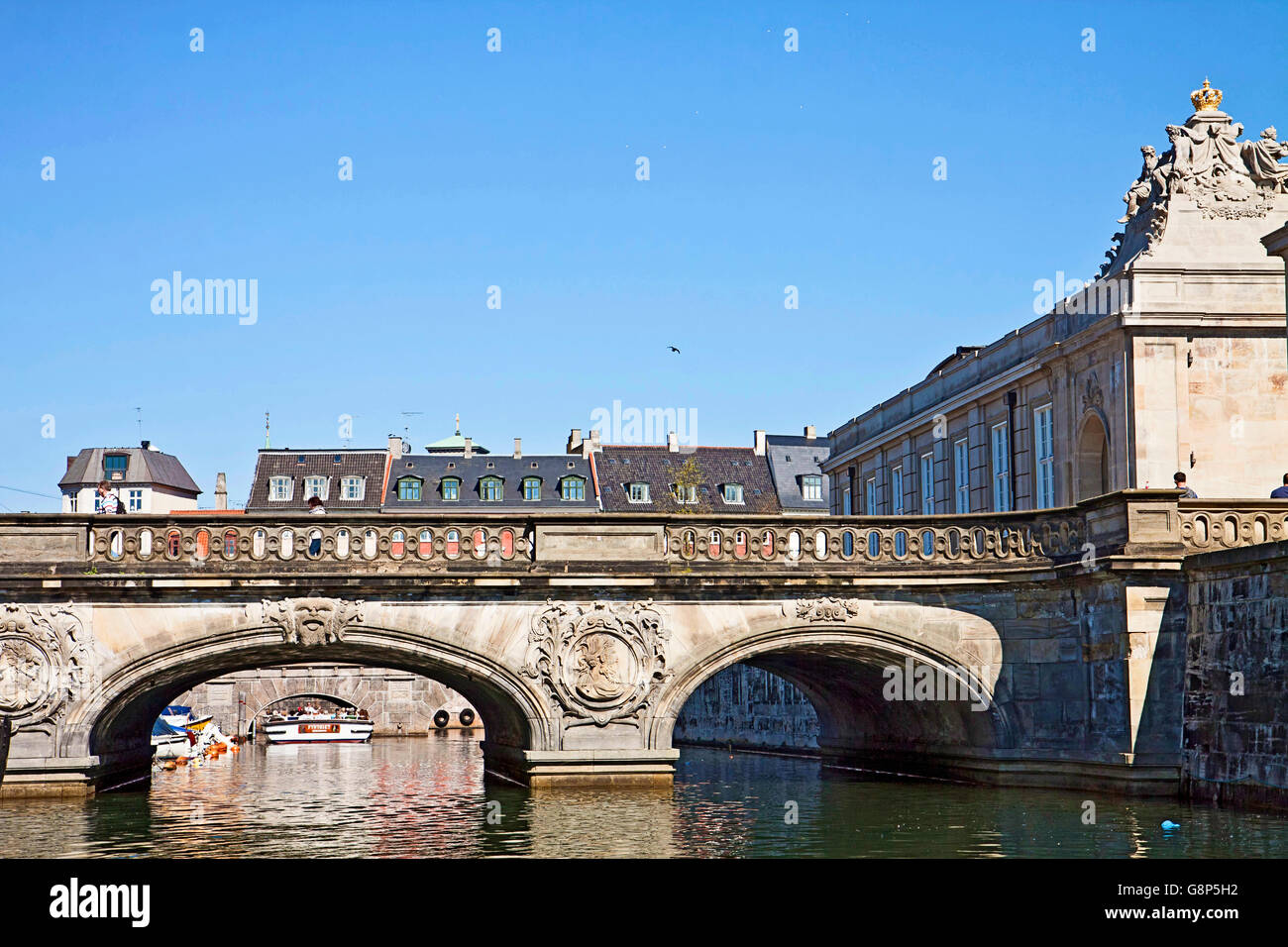 Rococo style of architecture hi-res stock photography and images - Alamy