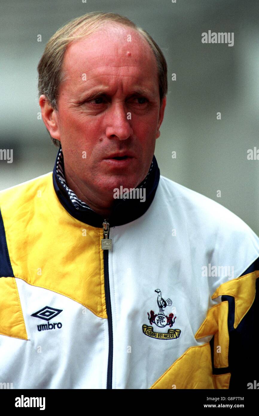Tottenham hotspur manager peter shreeves hi-res stock photography and ...