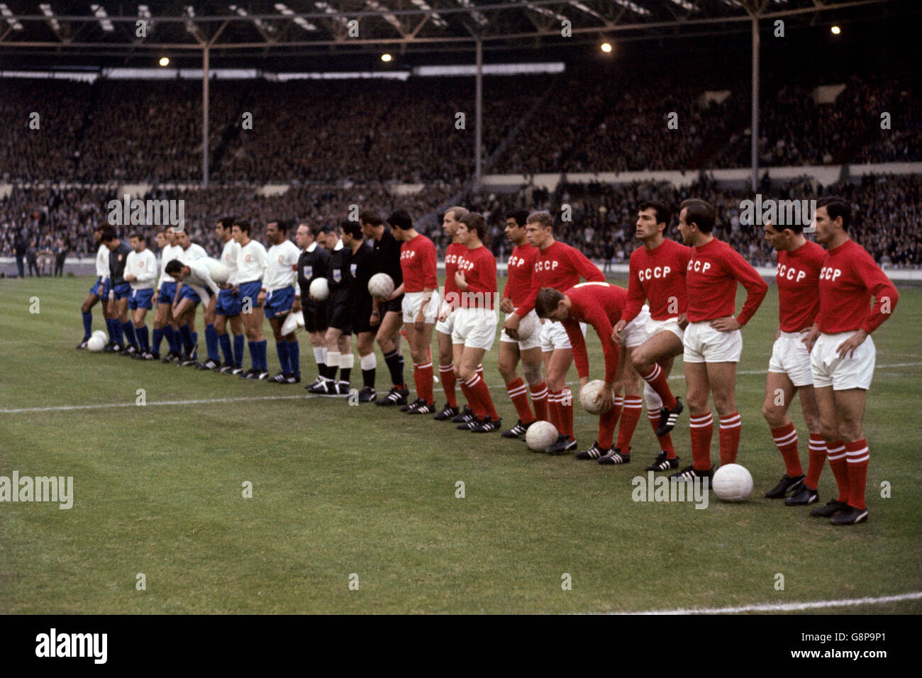 The two teams line up before the kick off: (l-r) Portugal's Alexandre ...