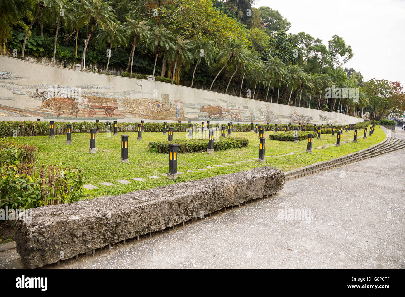 Yuanshan Morning Trails Stock Photo - Alamy