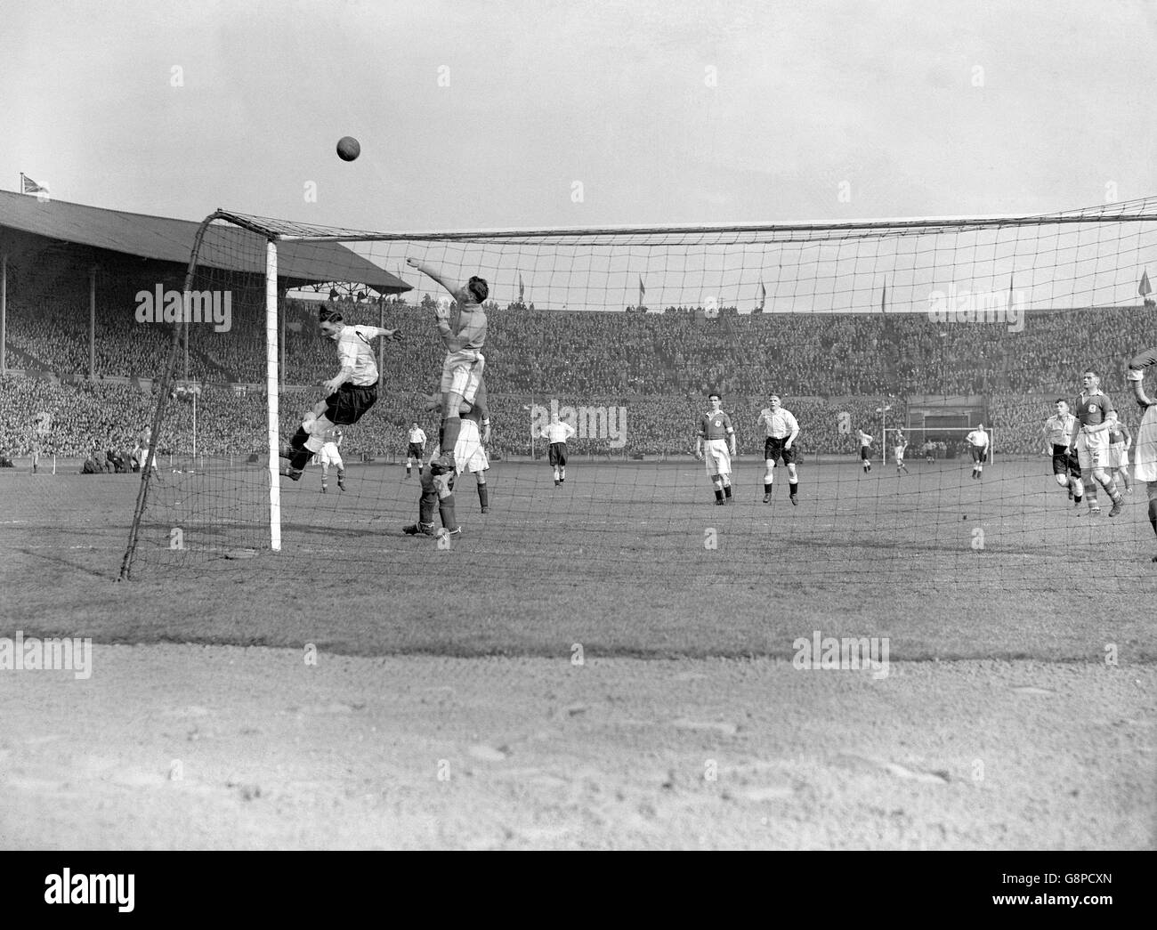 Football dennis Black and White Stock Photos & Images - Alamy