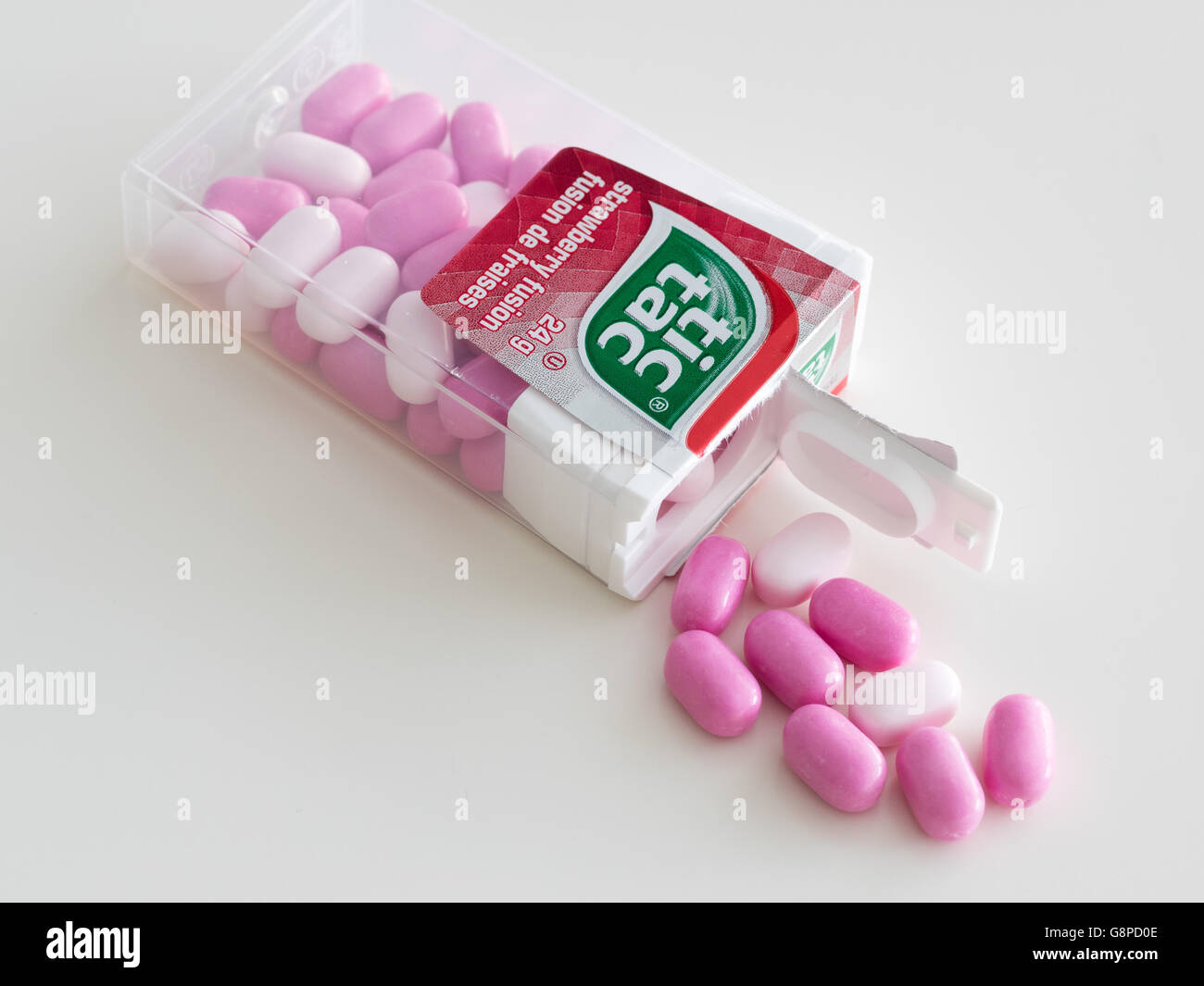 Ferrero Tic Tac candy. Strawberry fusion flavour and Canadian packaging ...