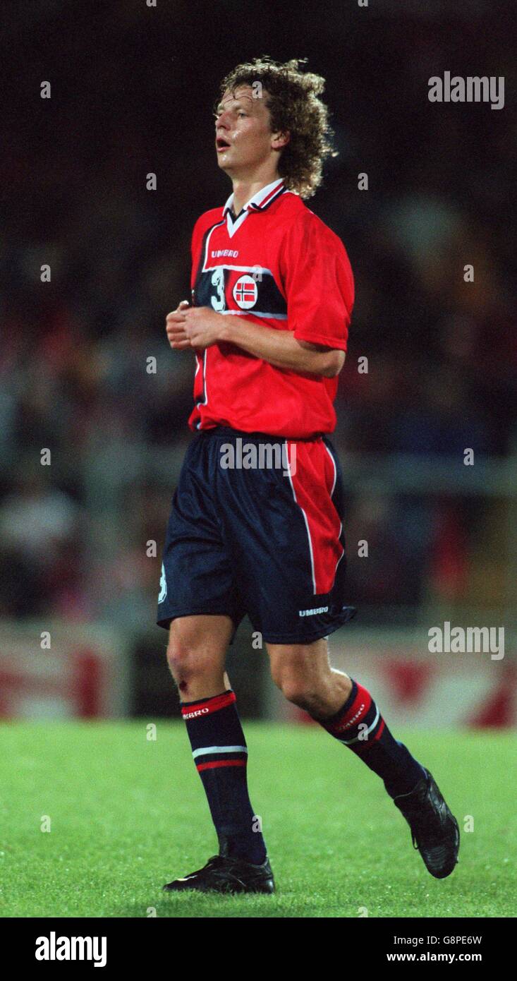 Dan eggen hi-res stock photography and images - Alamy