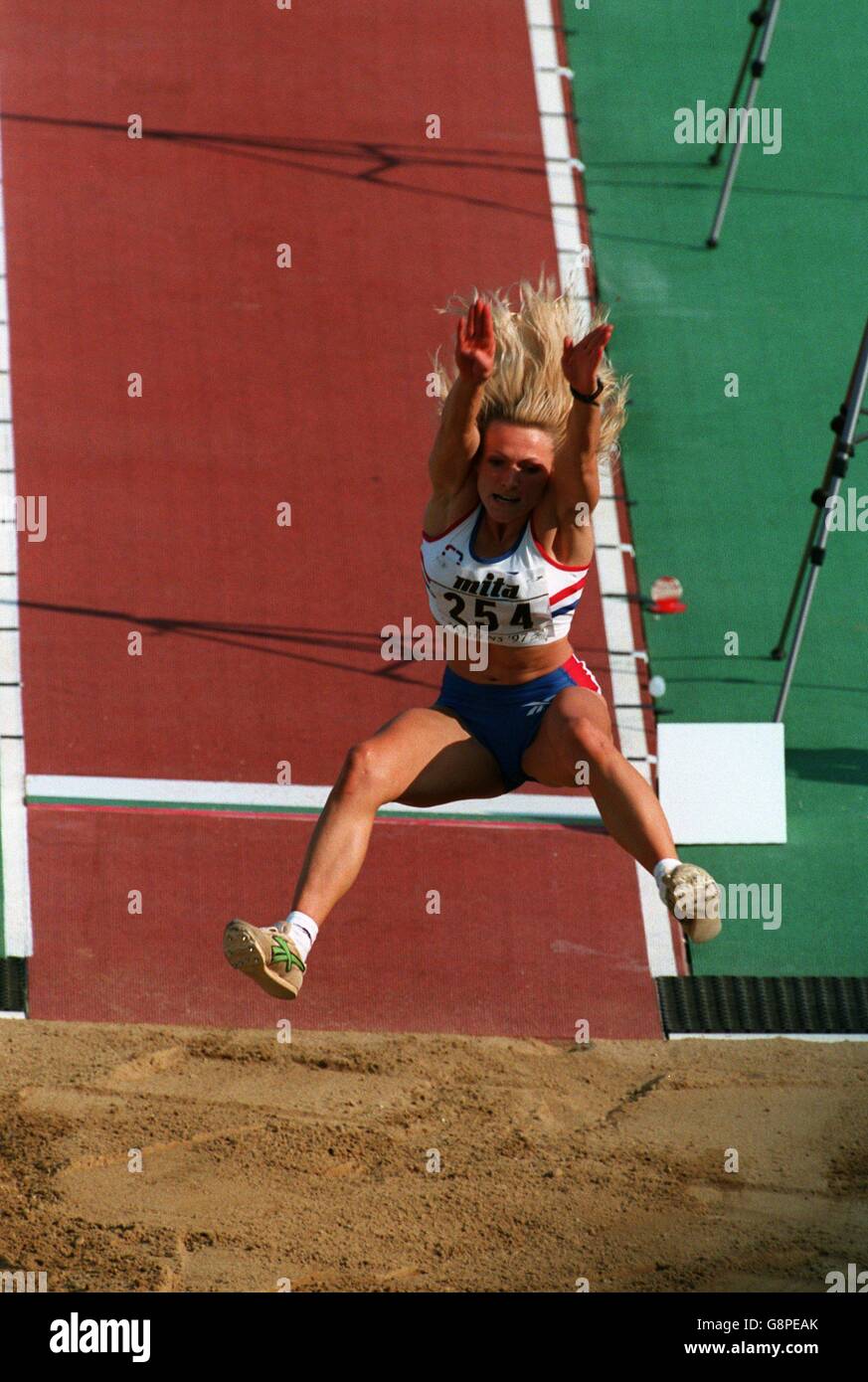 Athletics - Sixth IAAF World Championships - Athens 1997 - Women's Long ...