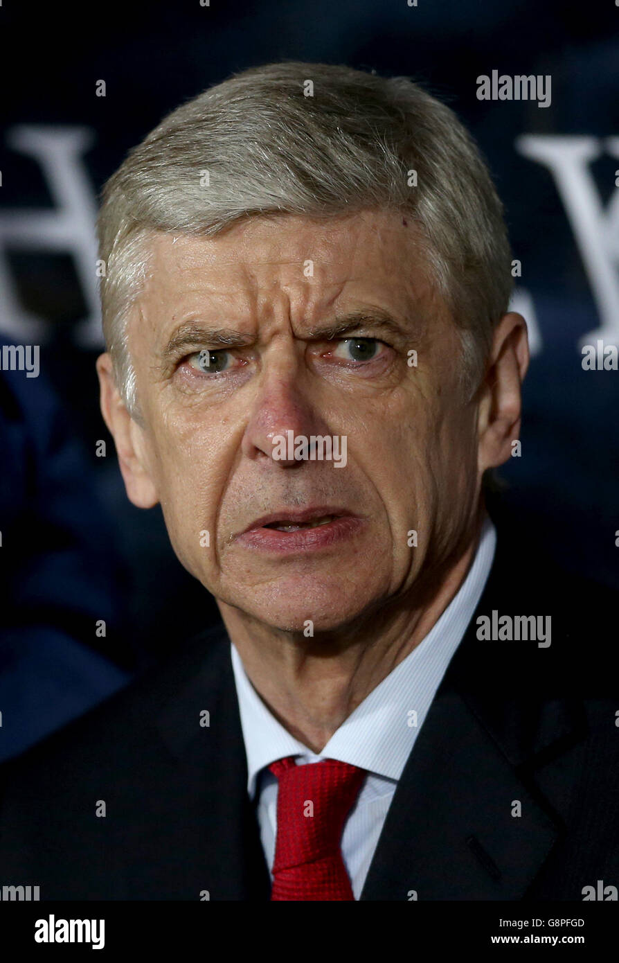 Football soccer 5th headshot head shot head shot tpicswire hi-res stock ...