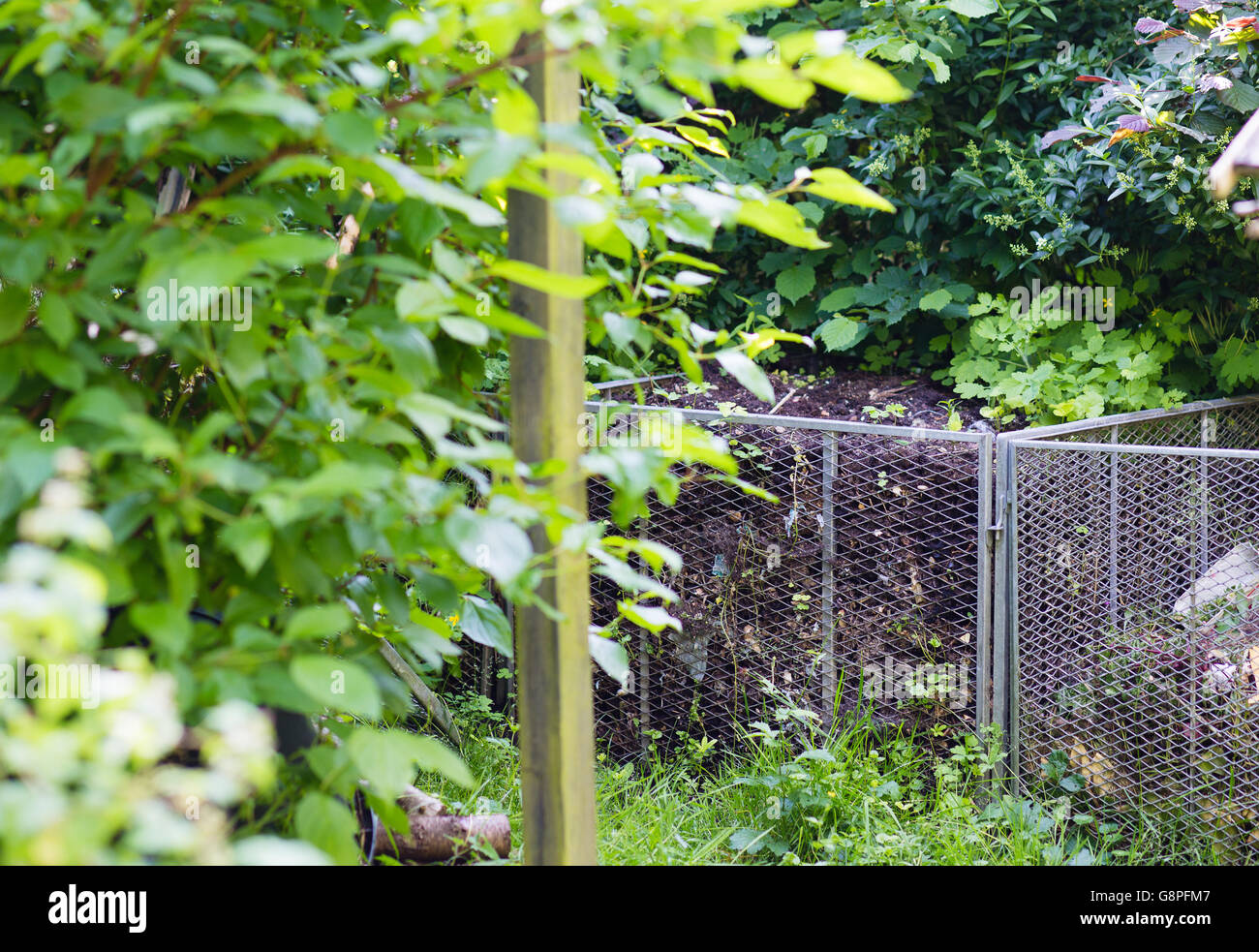 Compost pile hi-res stock photography and images - Alamy