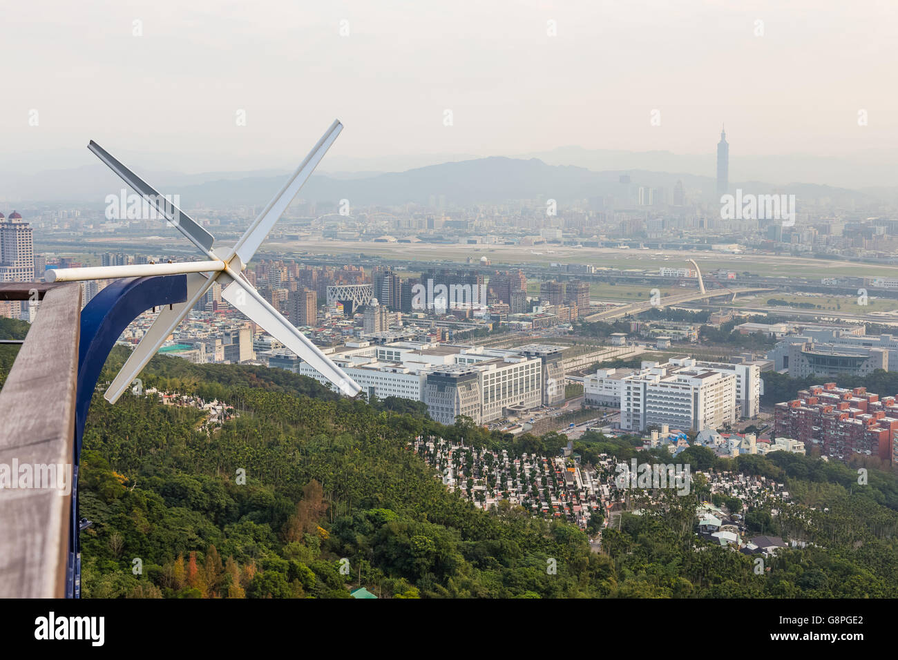 Yuanshan Morning Trails Stock Photo - Alamy