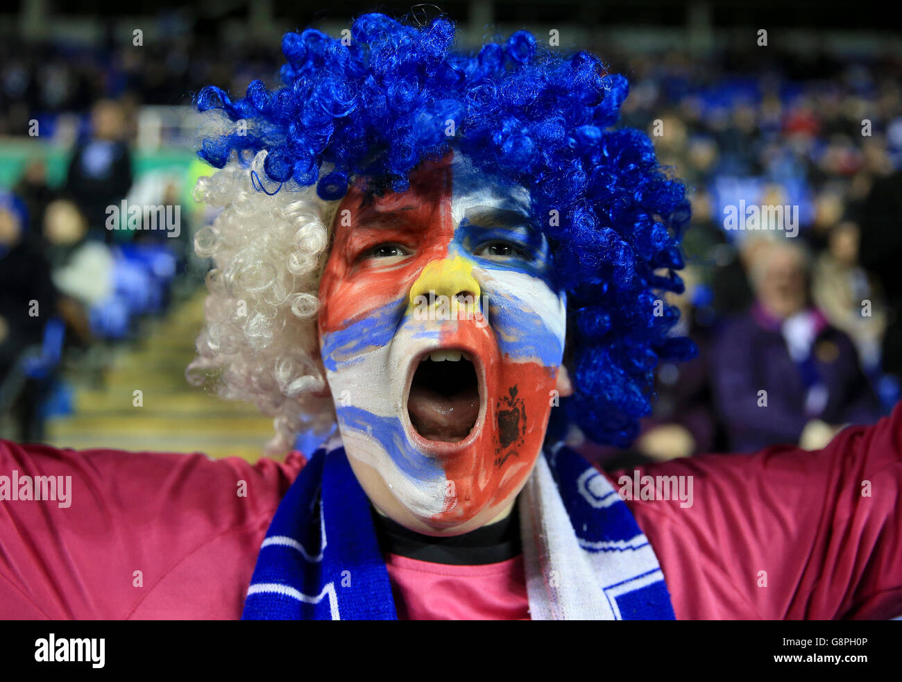 Reading fan hi-res stock photography and images - Alamy