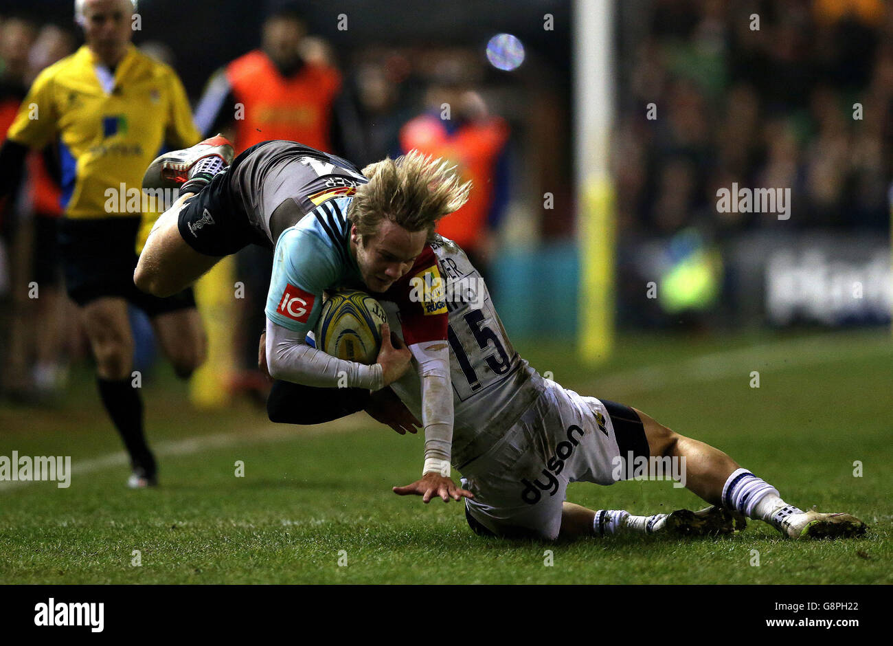 Harlequins charlie walker hi-res stock photography and images - Alamy