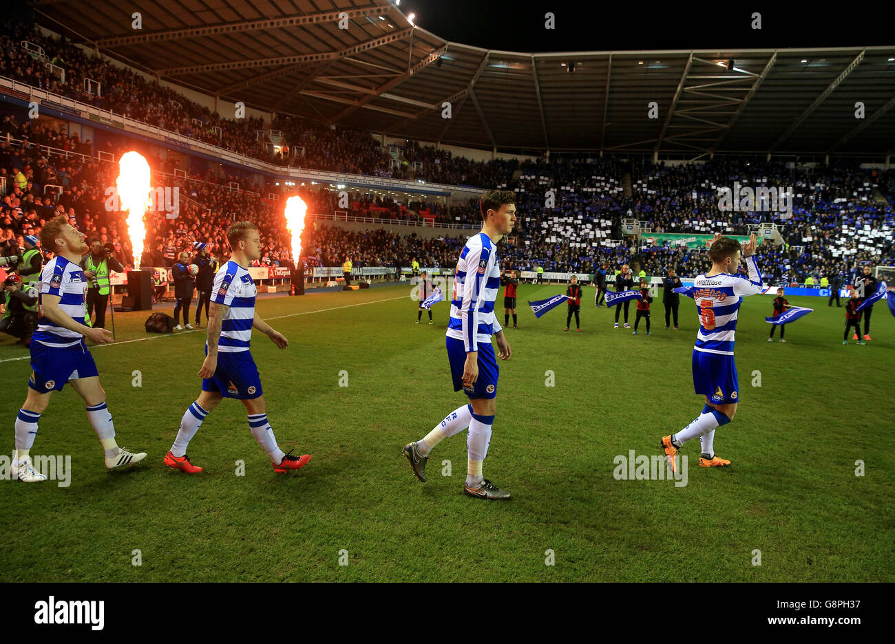 2016 see pa story soccer reading photo credit should read hi-res stock ...