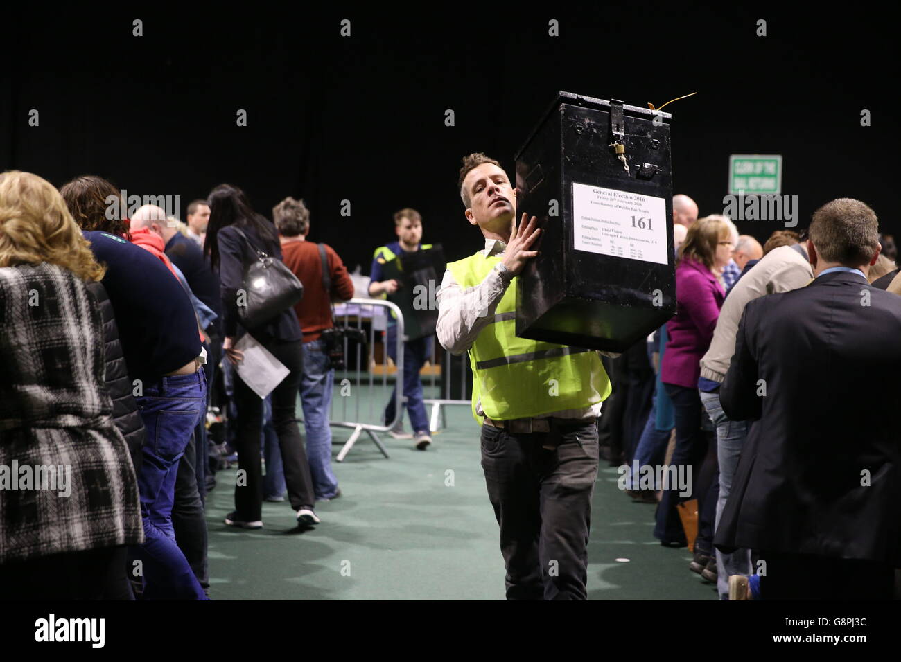 Irish general election Stock Photo - Alamy