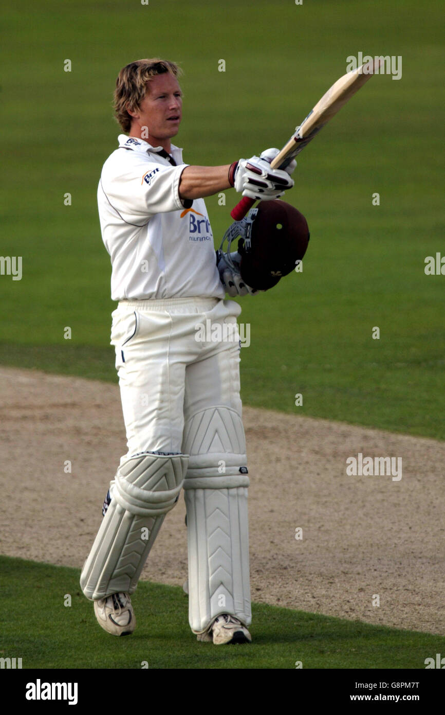 Surreys jonathan batty celebrates hi-res stock photography and images ...