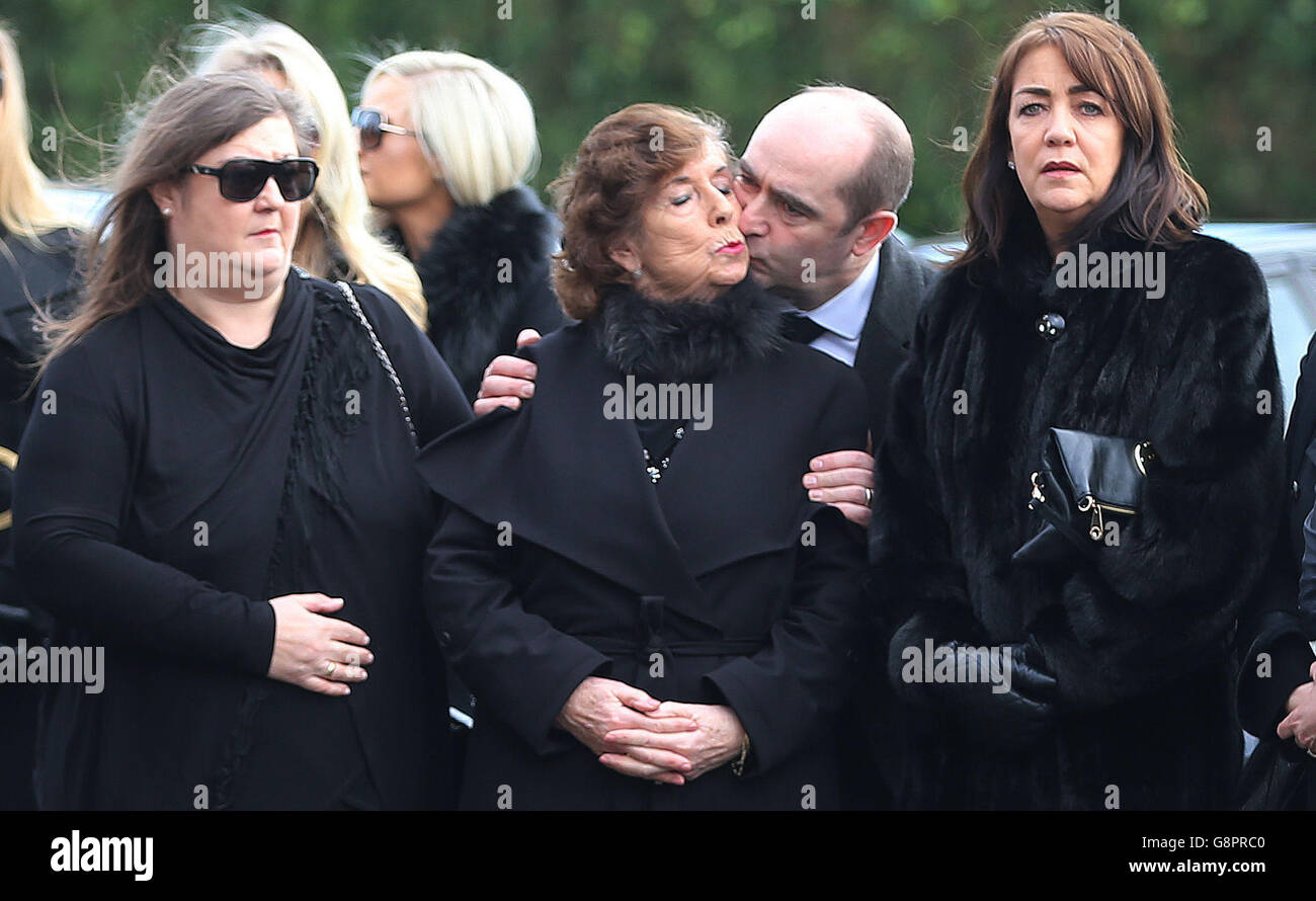 Frank Kelly funeral Stock Photo - Alamy