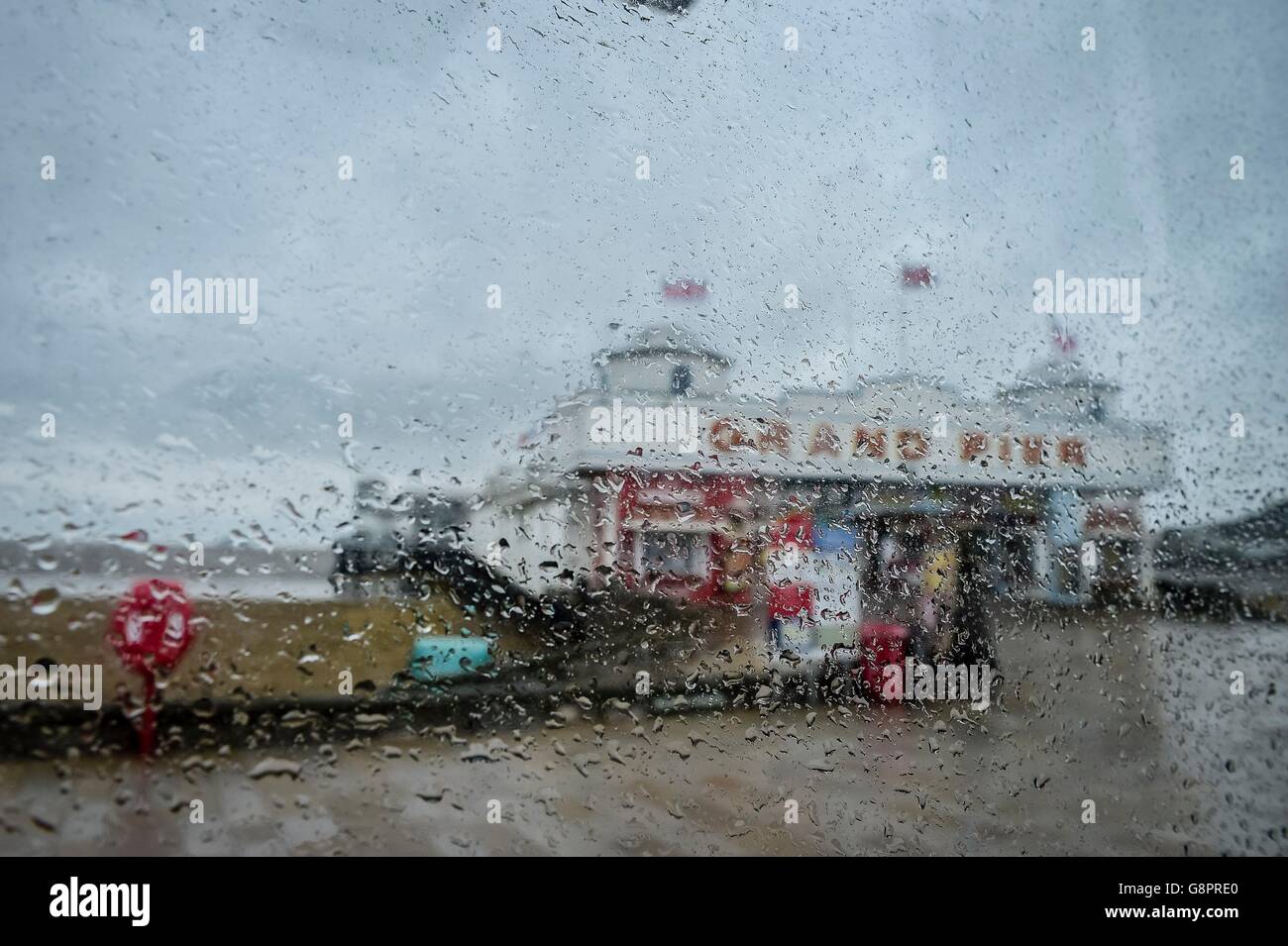 Western super mare pier hi-res stock photography and images - Alamy