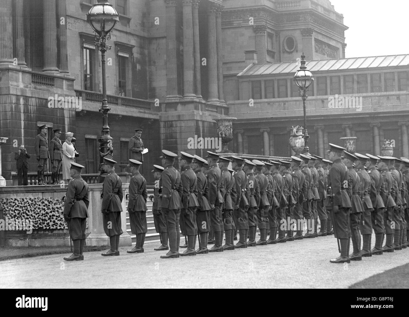 King George V Inspects The Manchester Regiment At Buckingham Palace ...