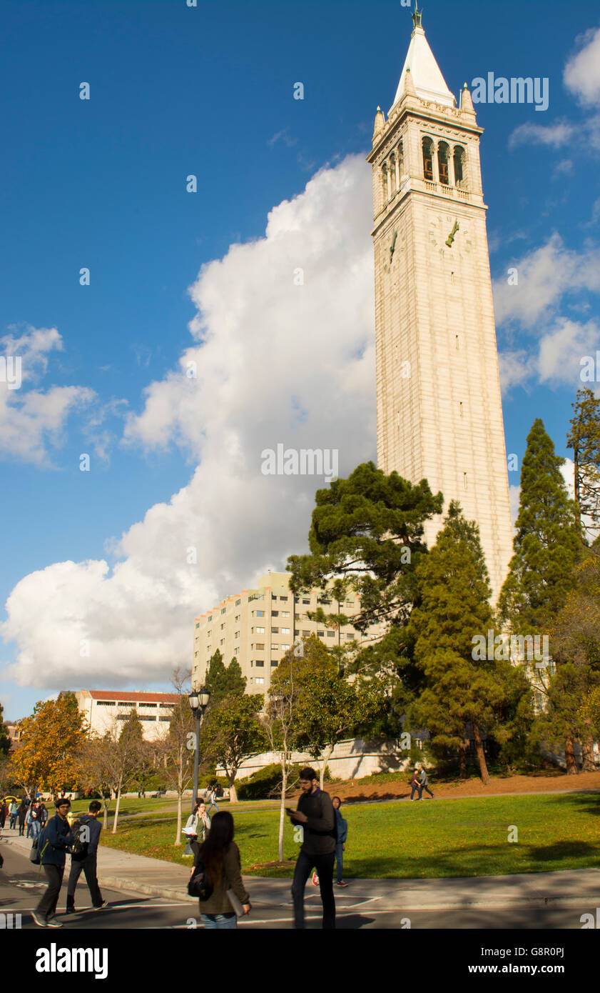 Sather tower of uc berkeley hi-res stock photography and images - Alamy