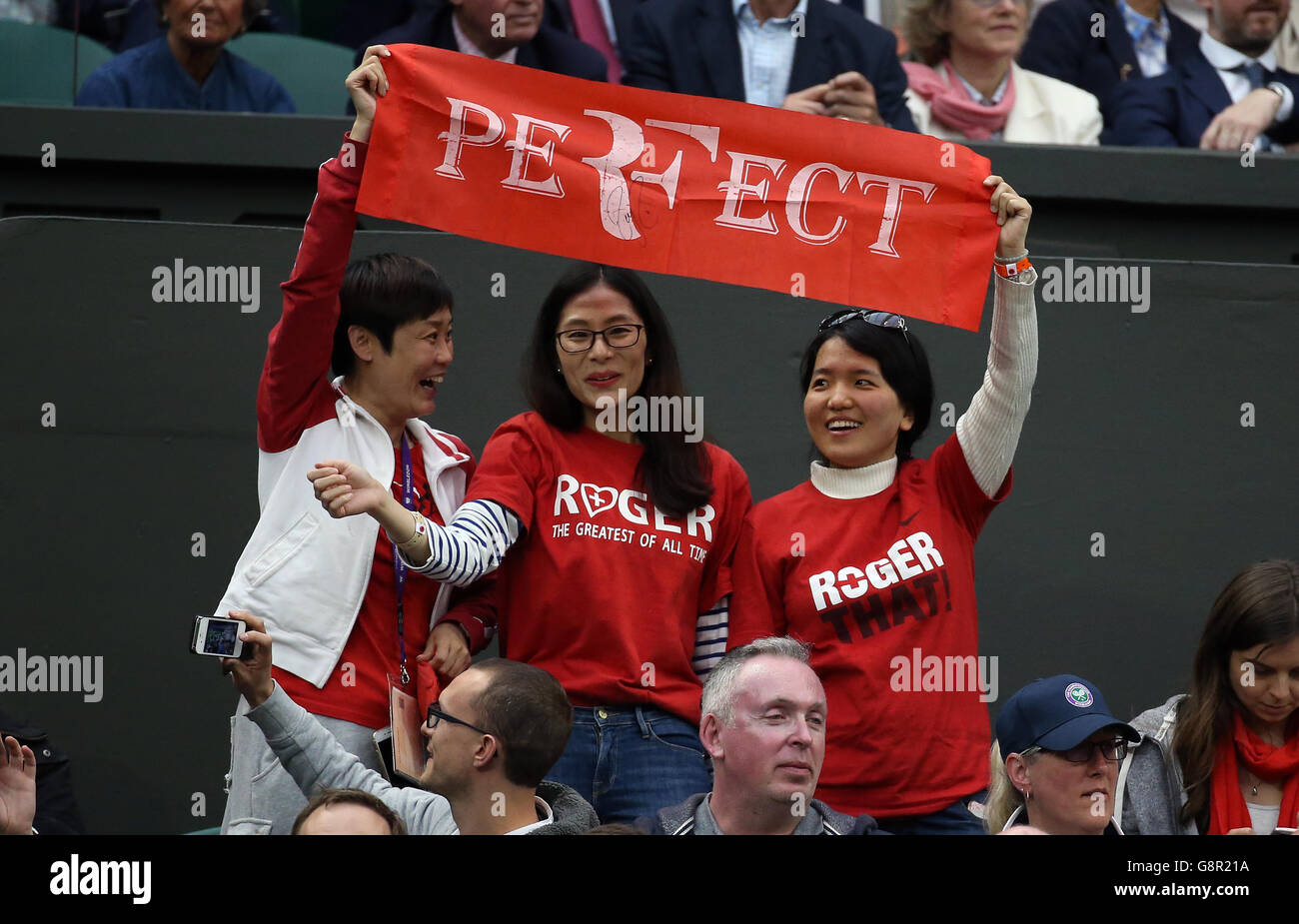 Roger Federer Fans High Resolution Stock Photography and Images - Alamy