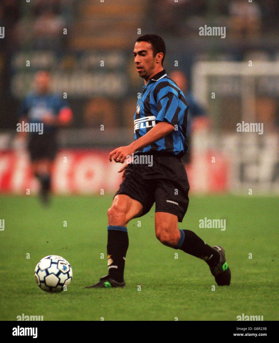 Football action youri djorkaeff hi-res stock photography and images - Alamy