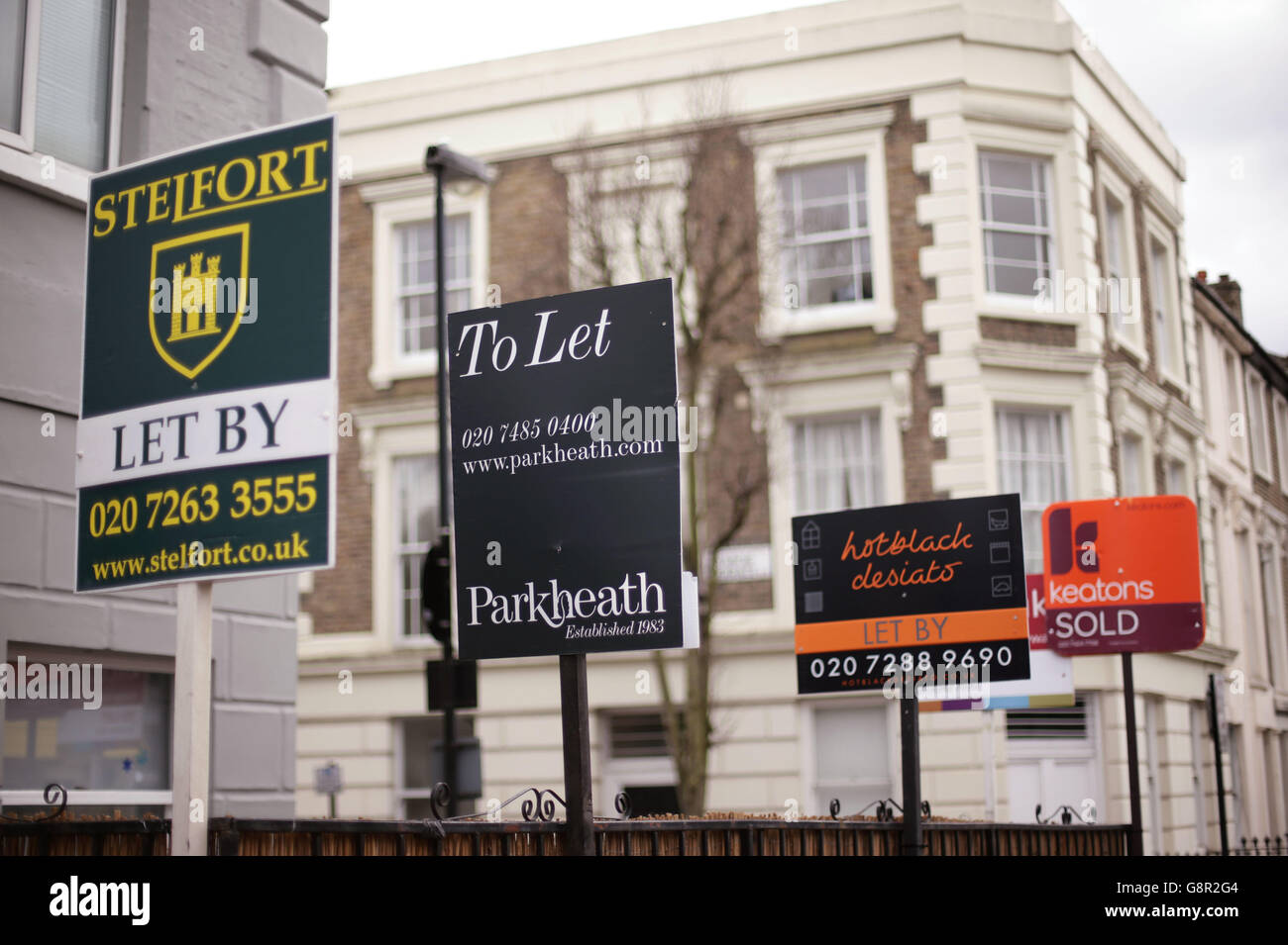 Estate Agent Signs Stock Photo - Alamy