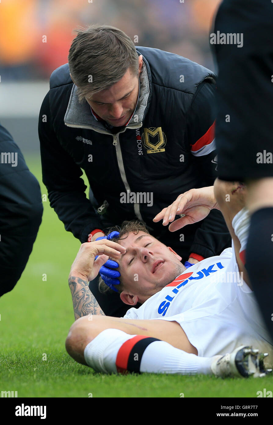 Football soccer full length mk dons injured tpicswire hi-res stock ...