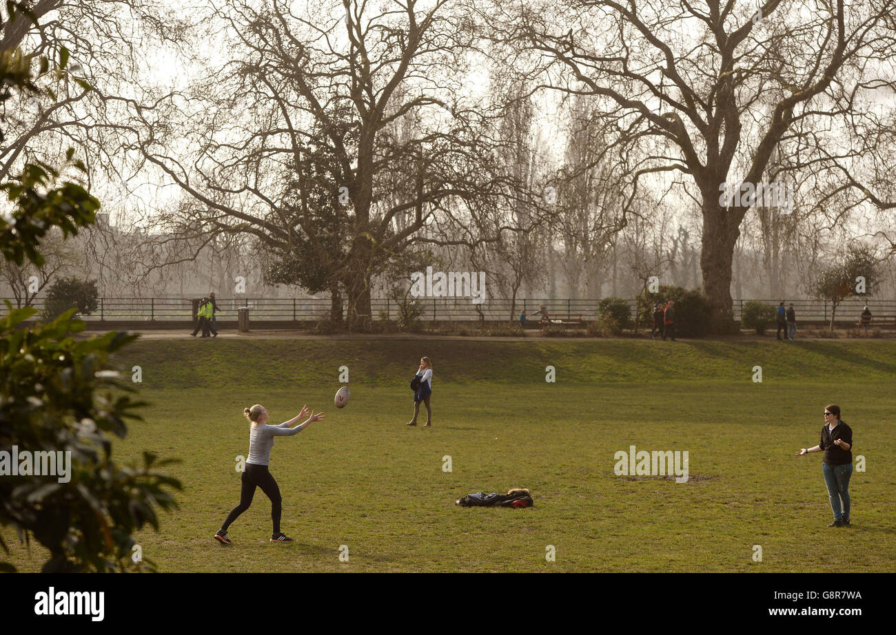 People enjoy the mild spring weather hi-res stock photography and ...