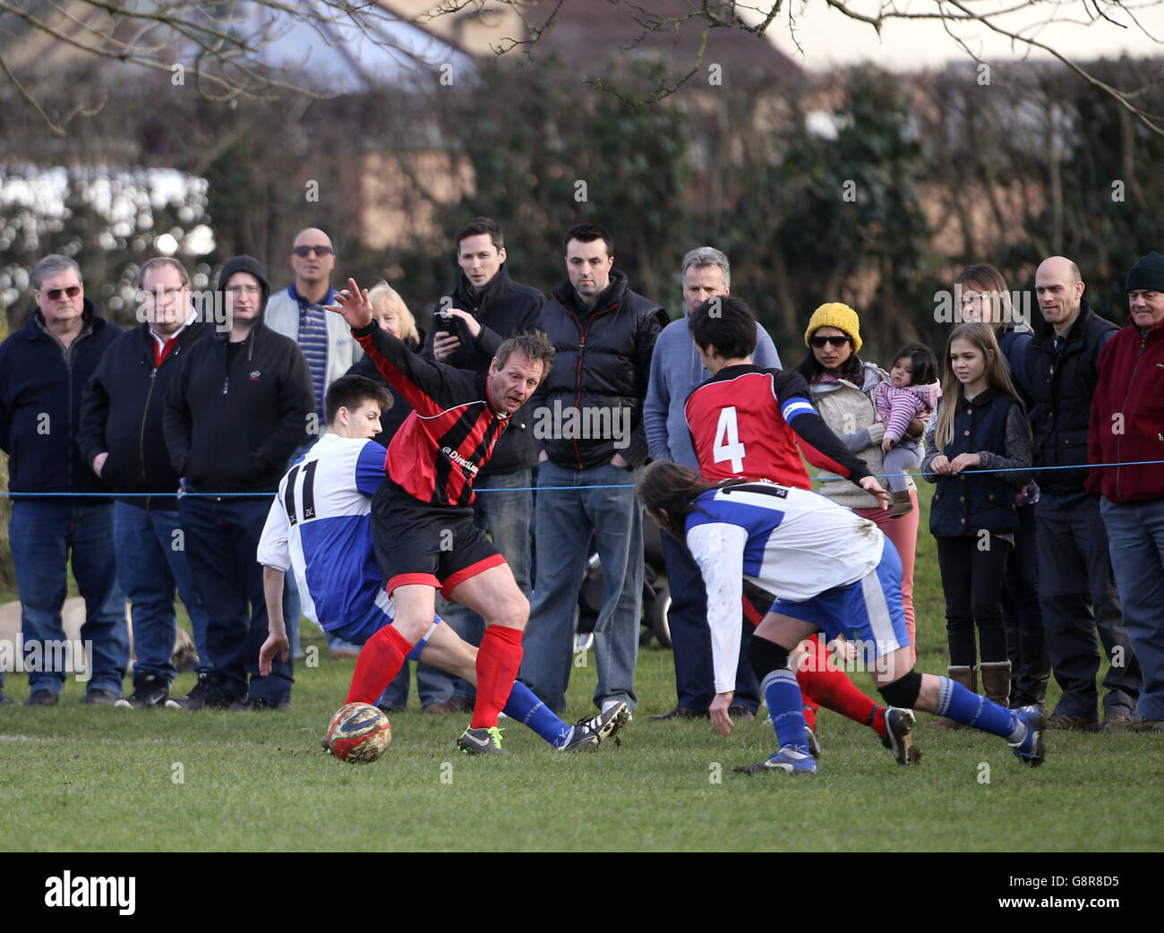 Former England defender Stuart Pearce (centre) makes his debut for ...