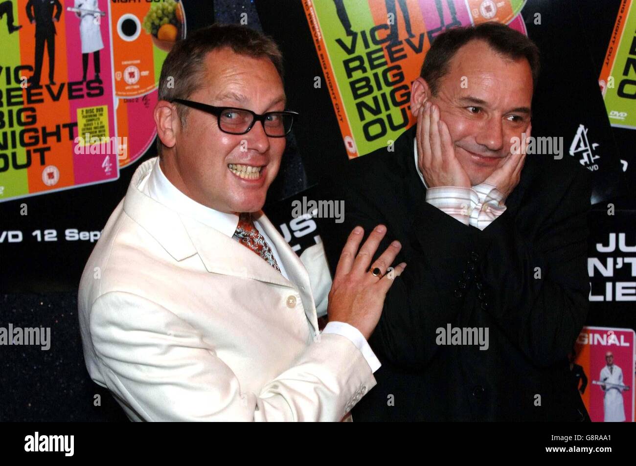 Vic reeves and bob mortimer hi-res stock photography and images - Alamy