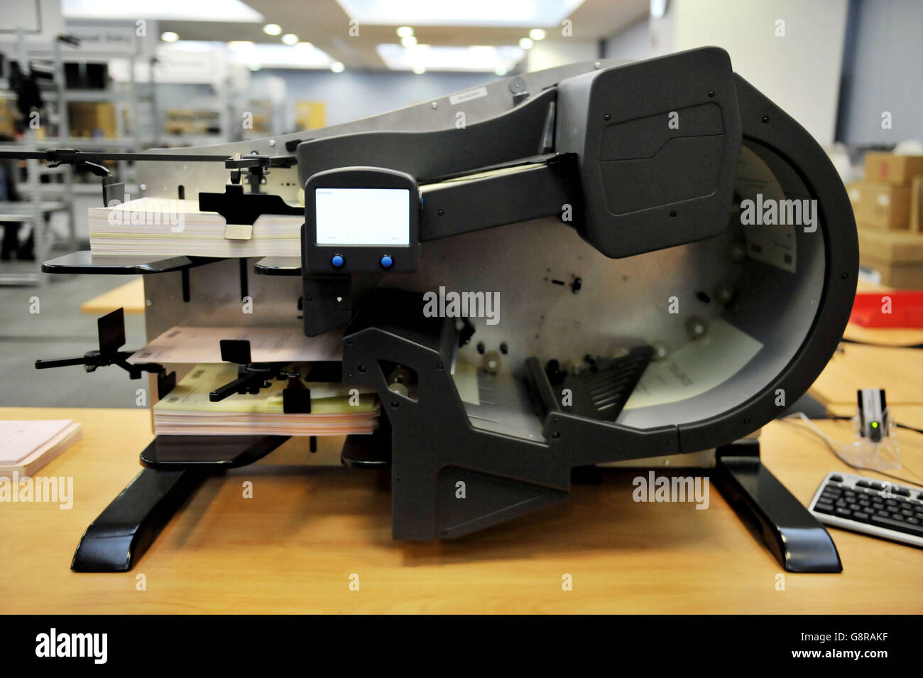 Ballot machines hi-res stock photography and images - Alamy