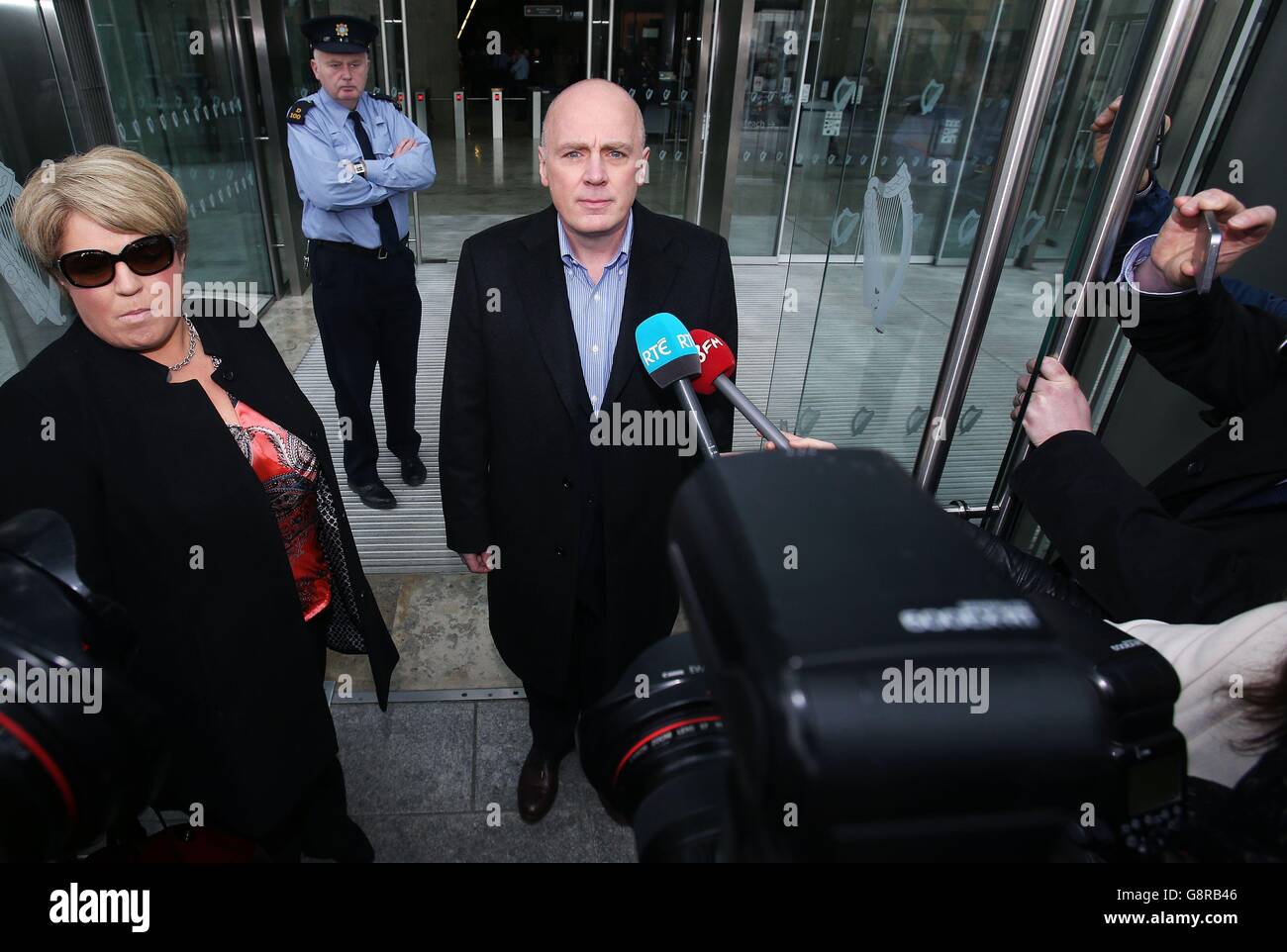 Former Anglo Irish Bank chief executive David Drumm leaving Dublin ...