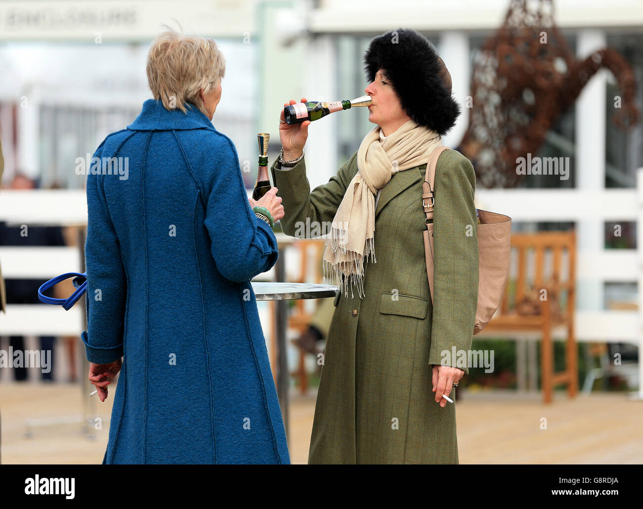 Horse racing funnel funnels hi-res stock photography and images - Alamy