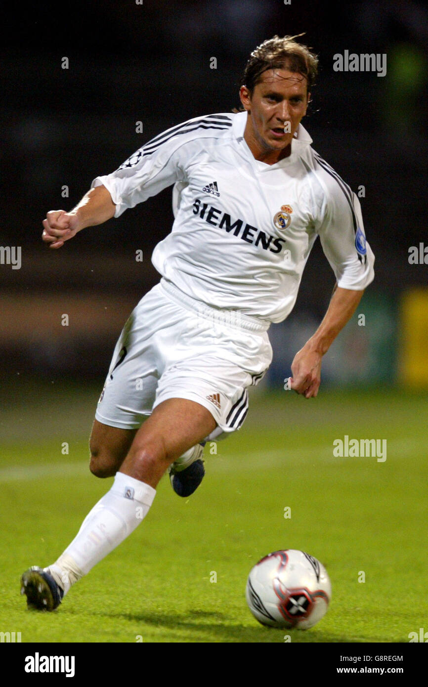 Real madrid michel salgado hi-res stock photography and images - Alamy
