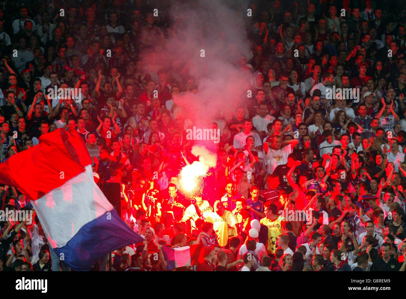 Olympique lyonnais fans general hi-res stock photography and images - Alamy