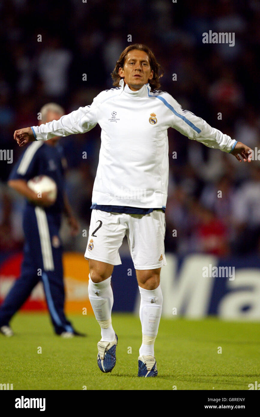 Real madrid michel salgado hi-res stock photography and images - Alamy