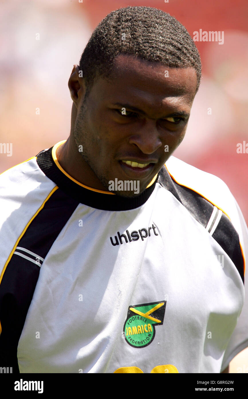 Jamaica goalkeeper donovan ricketts hi-res stock photography and images ...