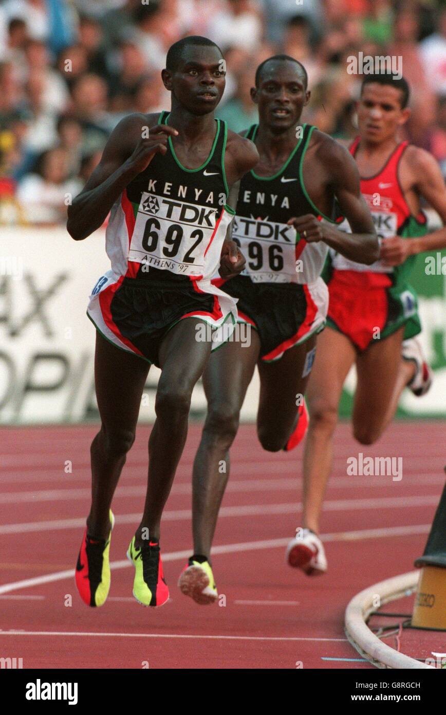 Daniel Komen of Kenya (left) leads from Thomas Nyariki of Kenya (centre ...