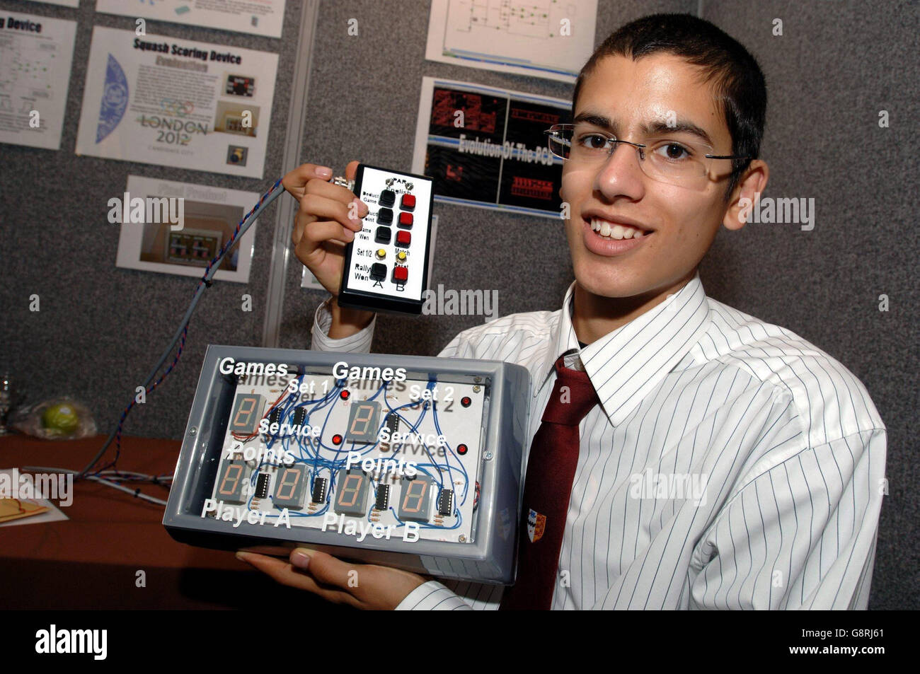 Simon Roach, 16, from Bristol Grammar School, with his invention which ...