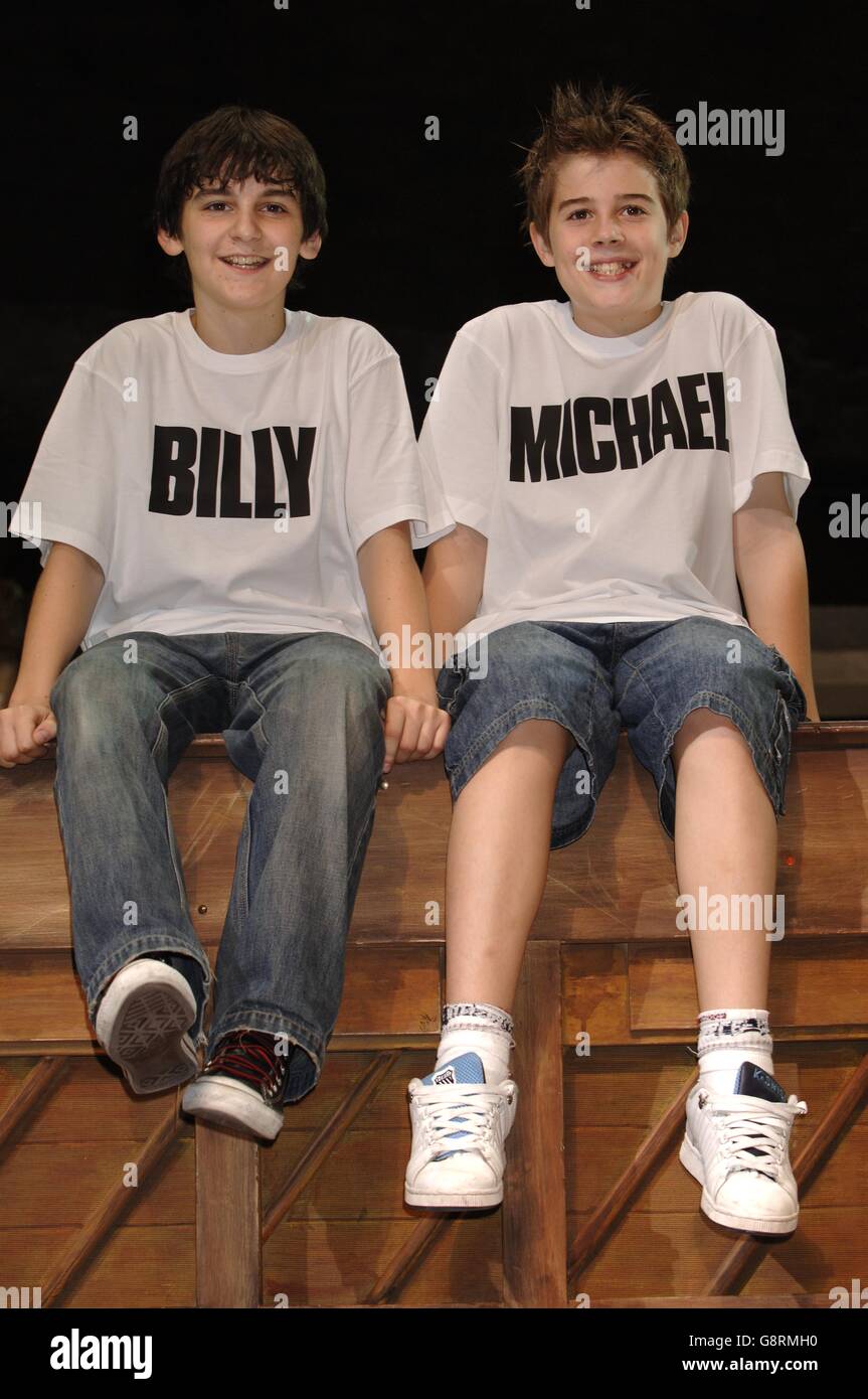 Billy Elliot - The Musical Photocall - Victoria Palace Theatre Stock Photo - Alamy