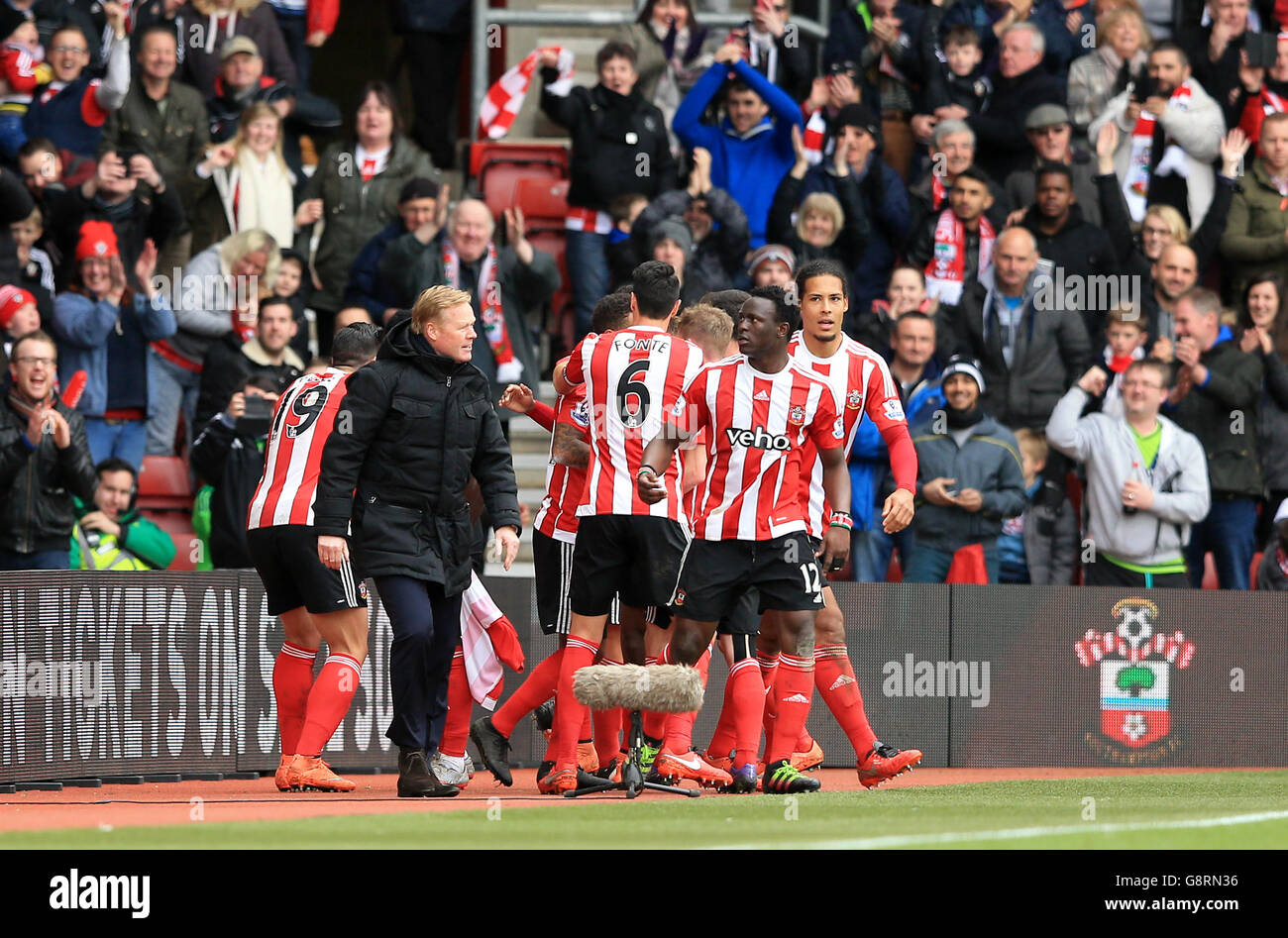 Southampton's Sadio Mane celebrates scoring his side's third goal of ...