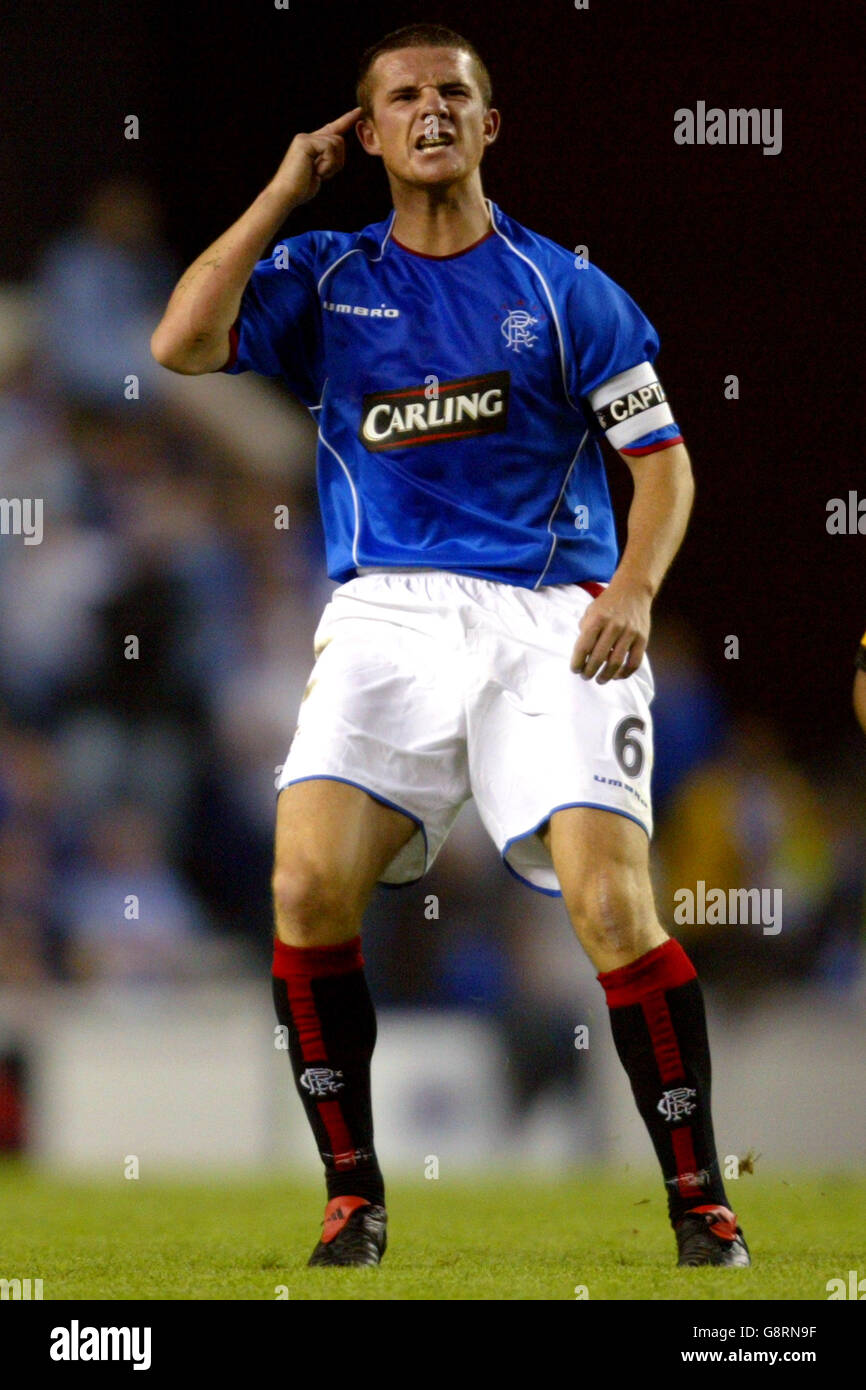 Barry ferguson rangers champions league hi-res stock photography and ...