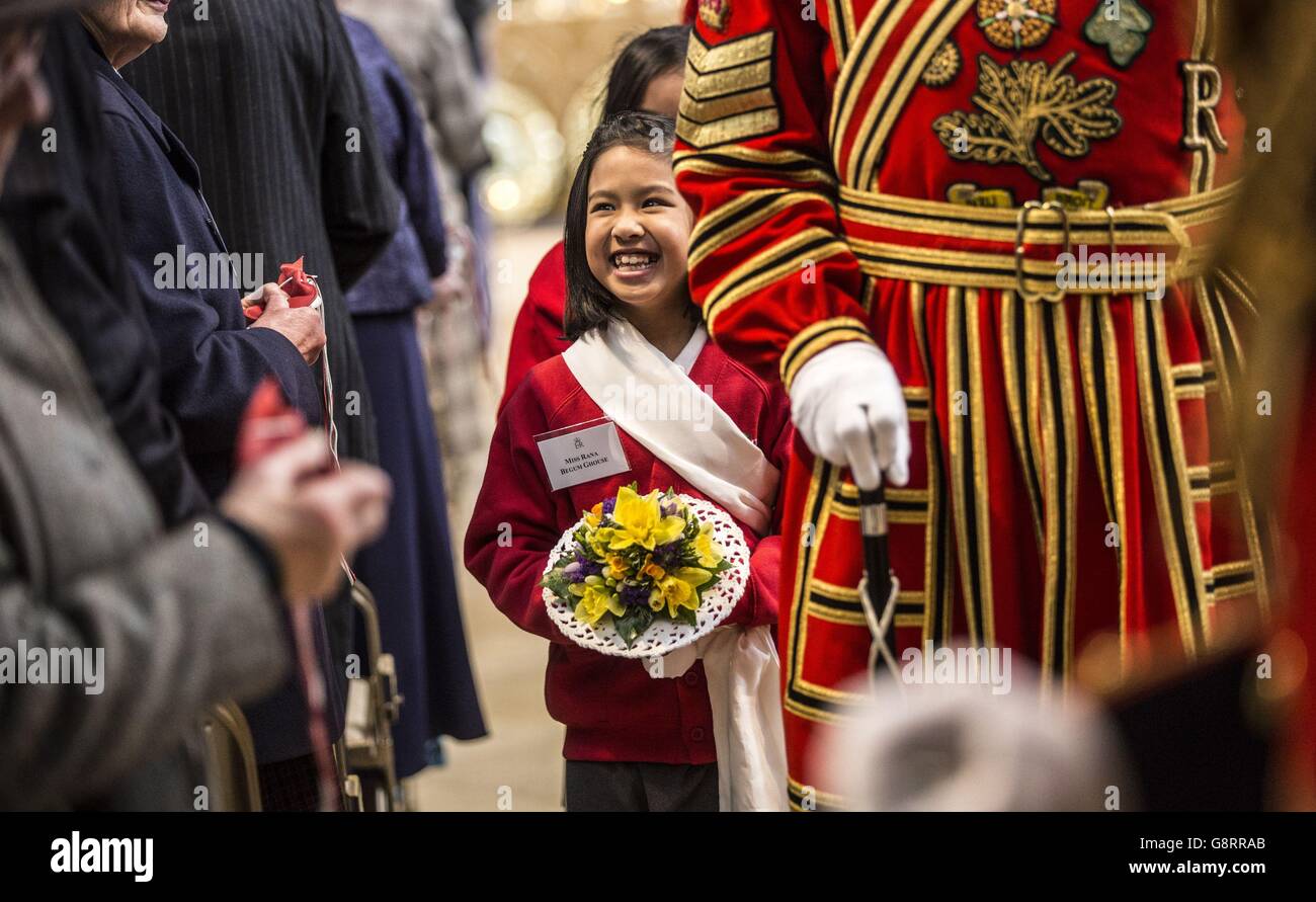 Ceremonial Maundy girl Rana Begum Ghouse walks down the aisle in ...