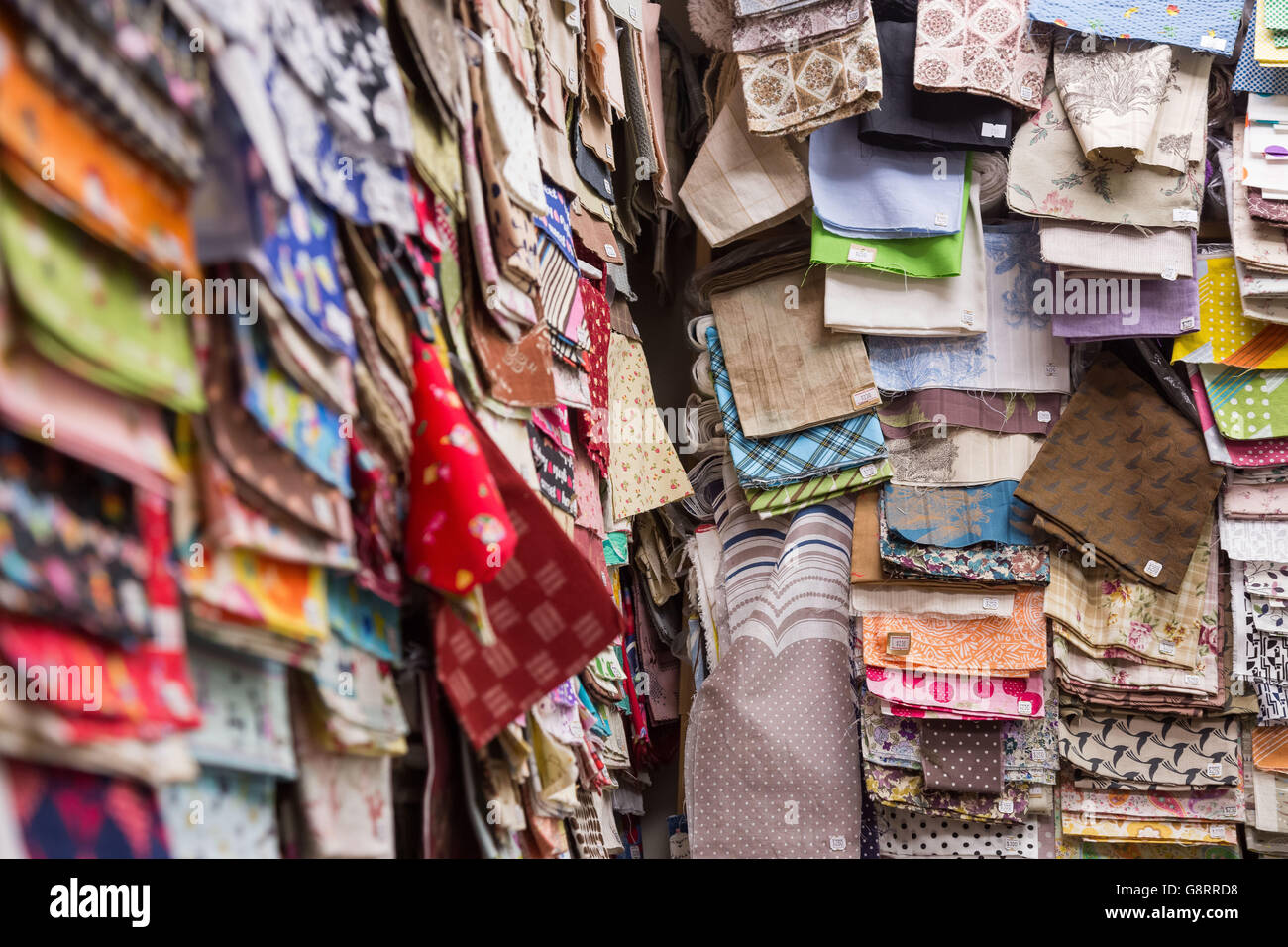 Yongle fabric market taipei hi-res stock photography and images - Alamy