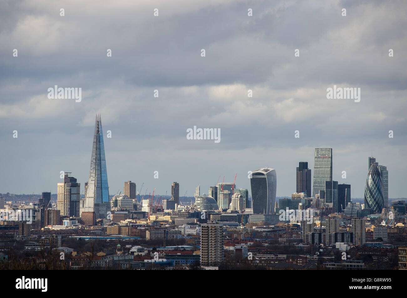 With the shard left 30 st mary axe the gherkin hi-res stock photography ...