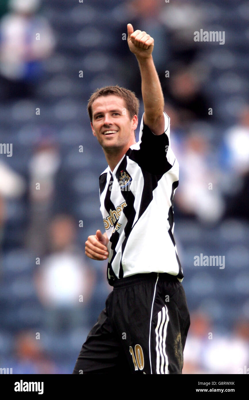 Michael owen fans hi-res stock photography and images - Alamy