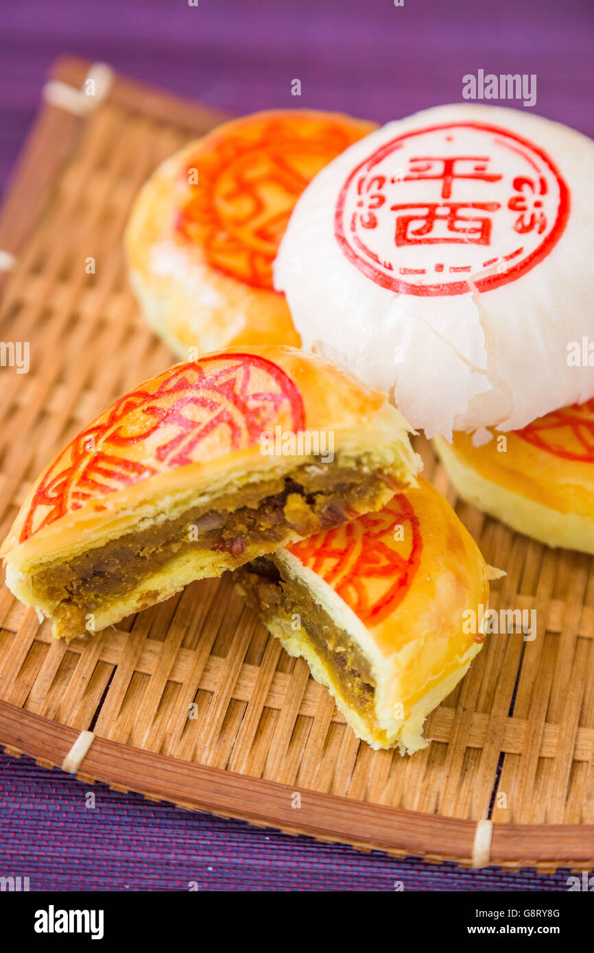 Li Ting Xiang cake shop Stock Photo - Alamy